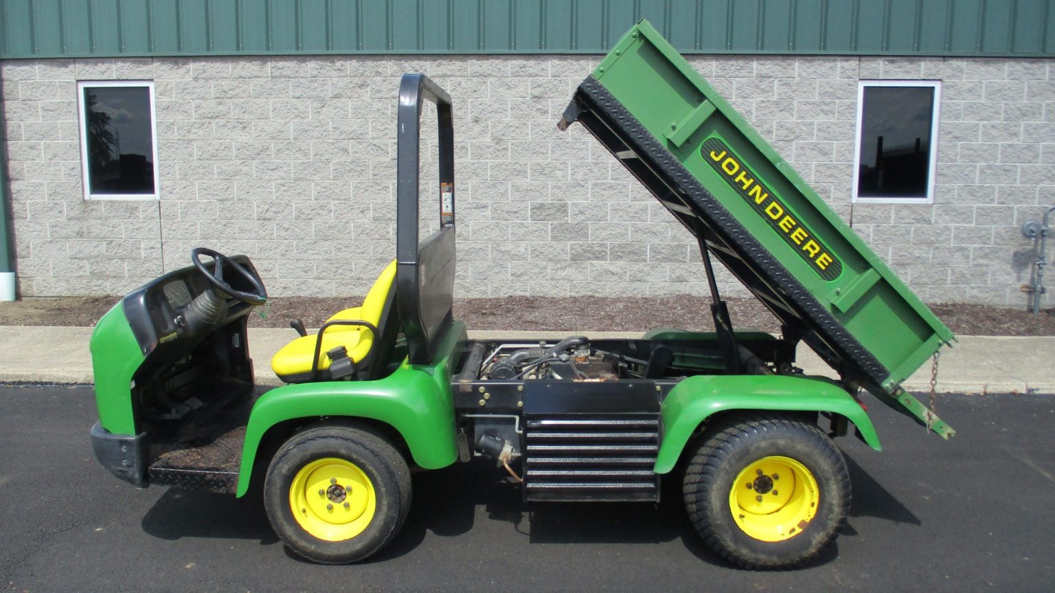 John Deere Progator 2020 Heavy Utility Vehicle – Cutter Online