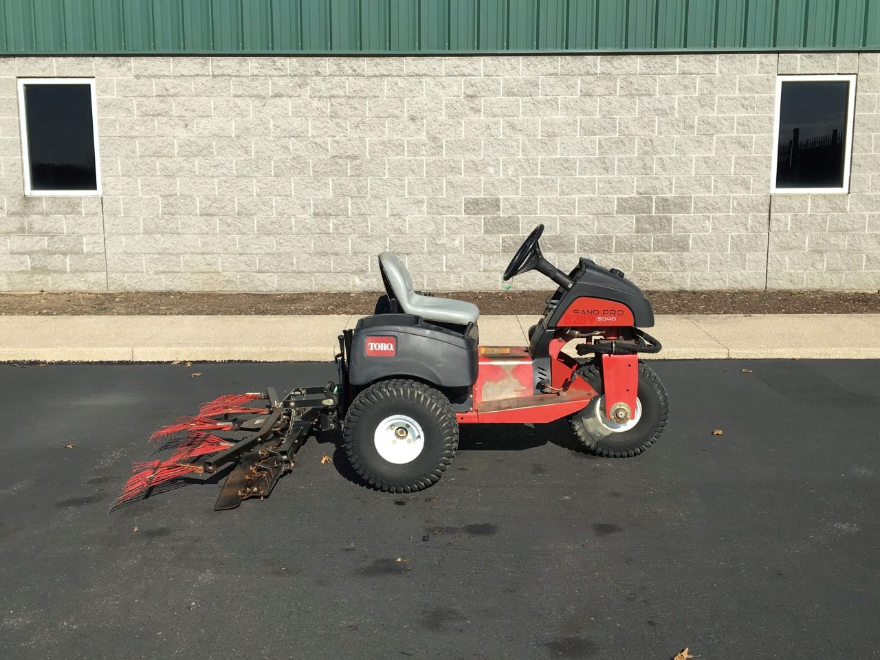 2014 TORO SAND PRO 5040 BUNKER RAKE – Cutter Online