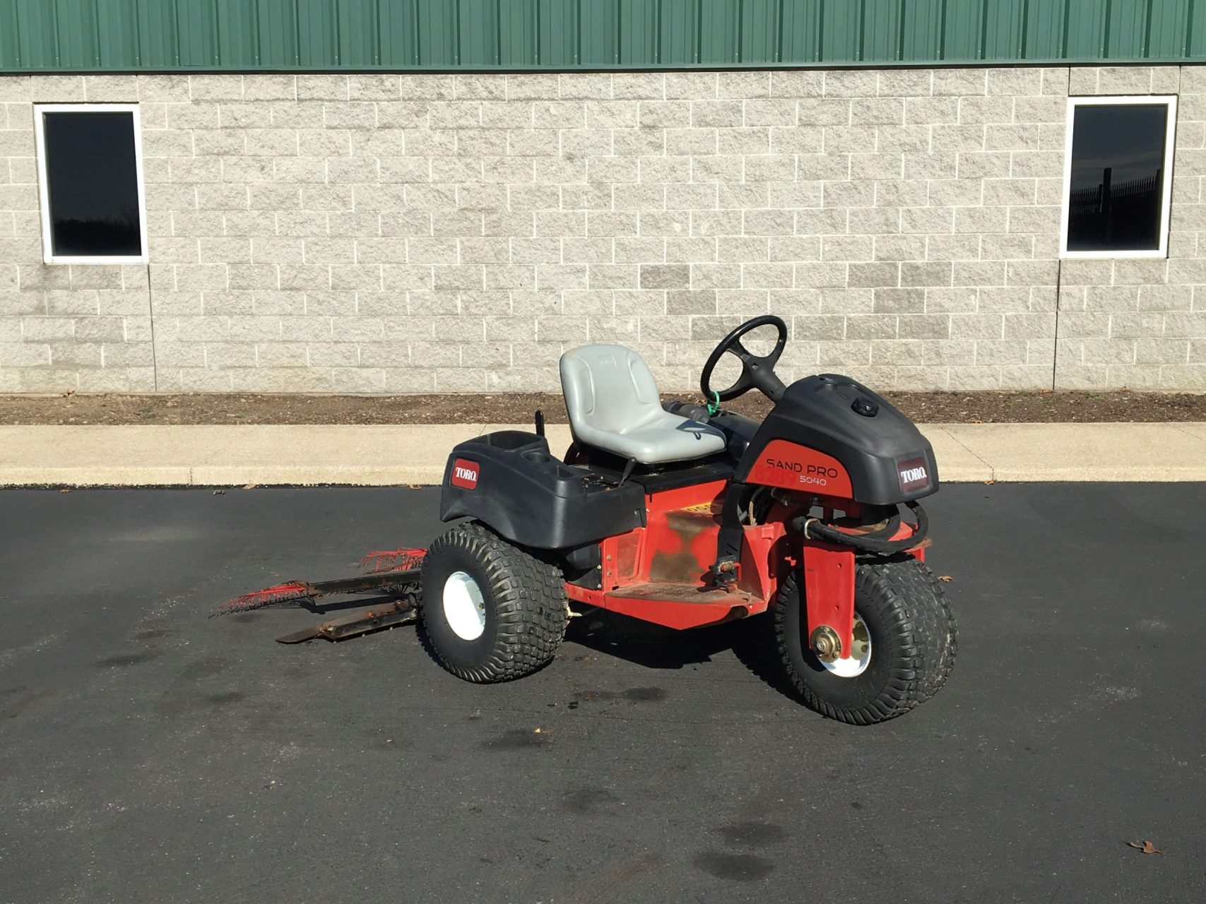2014 TORO SAND PRO 5040 BUNKER RAKE – Cutter Online