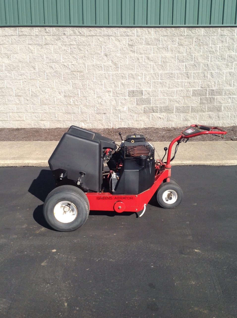 Toro Greens Aerator - Cutter Online