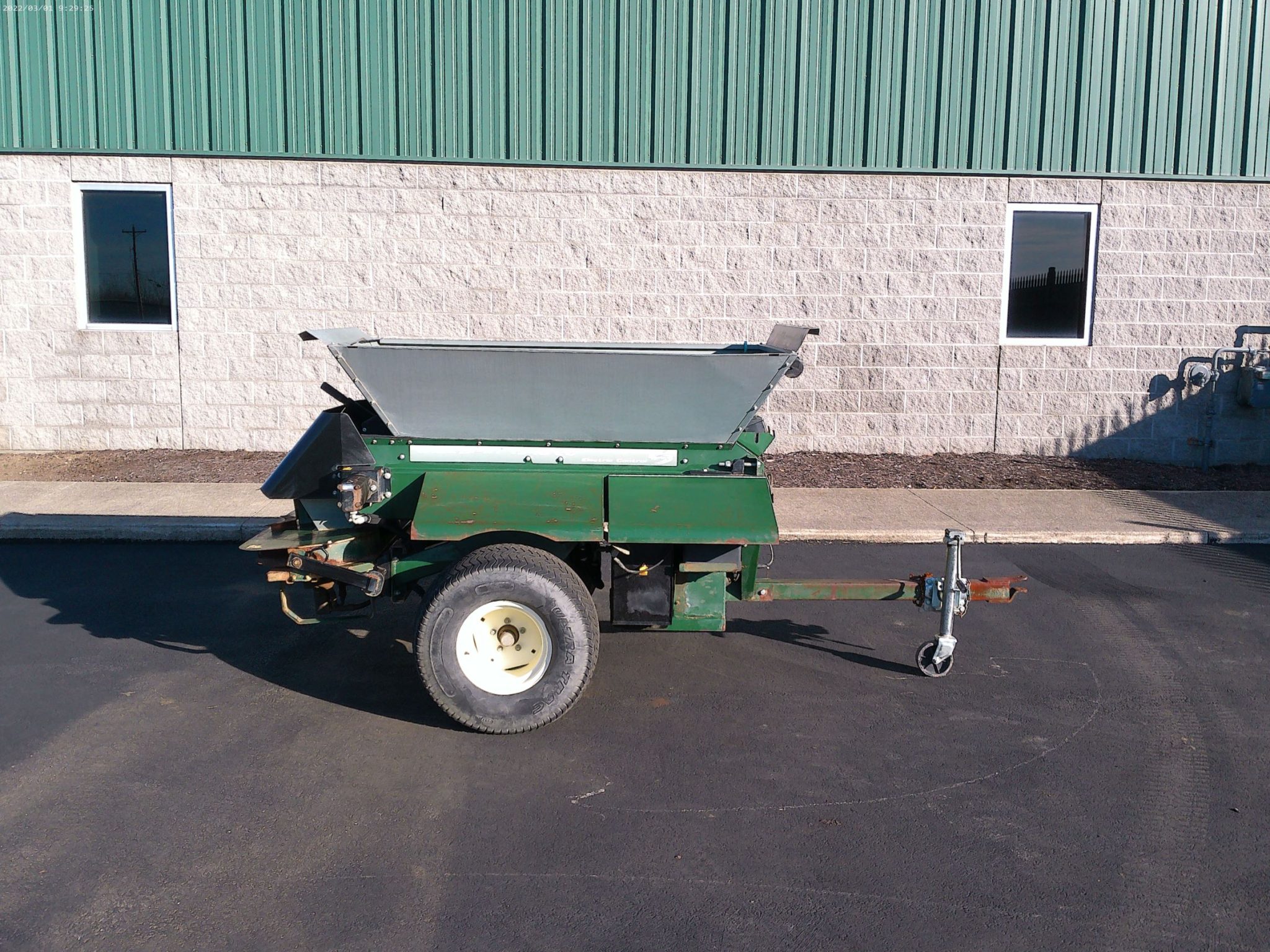 Turfco Widespin 1540 EC Topdresser - Cutter Online