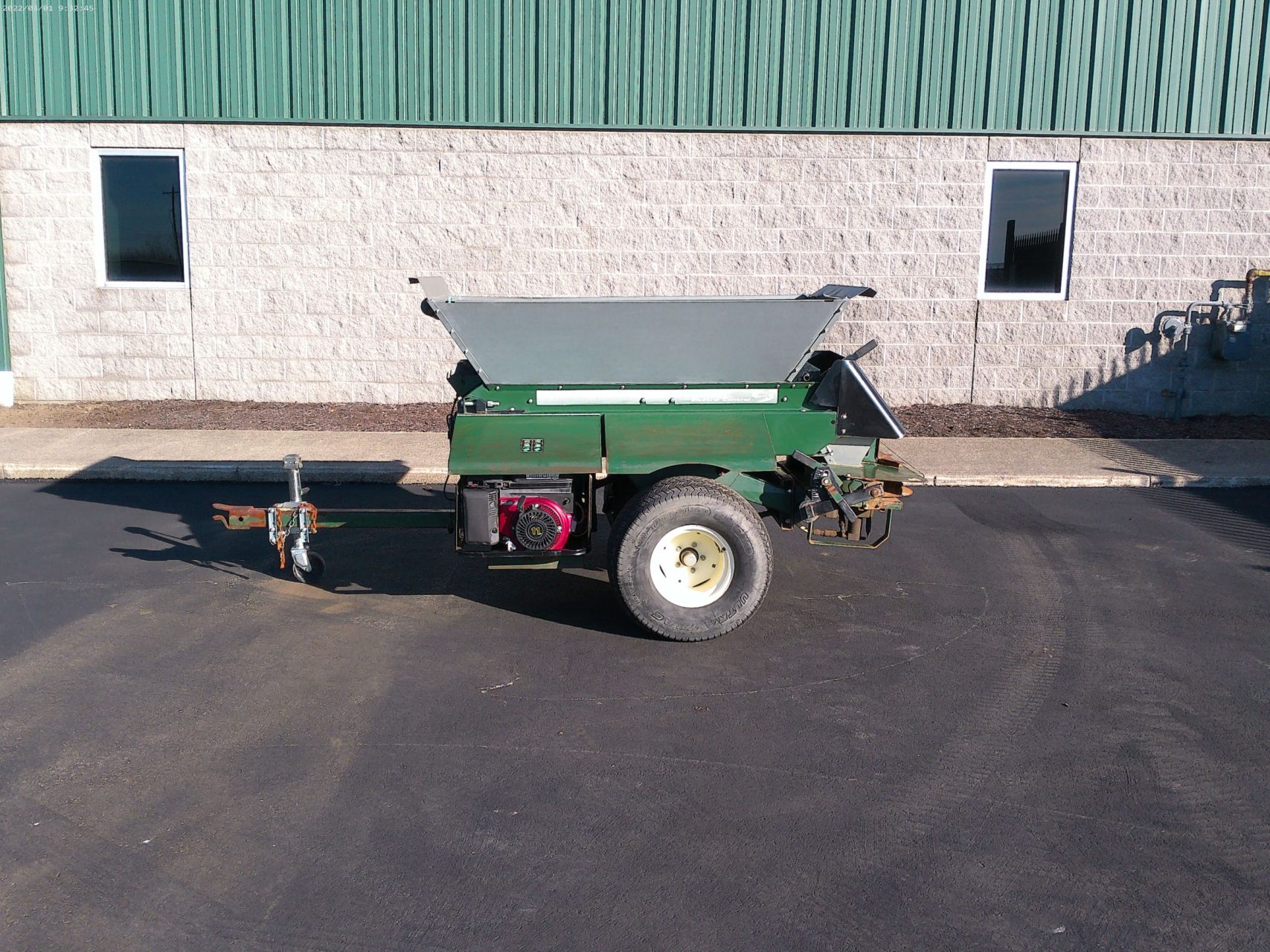 Turfco Widespin 1540 EC Topdresser - Cutter Online