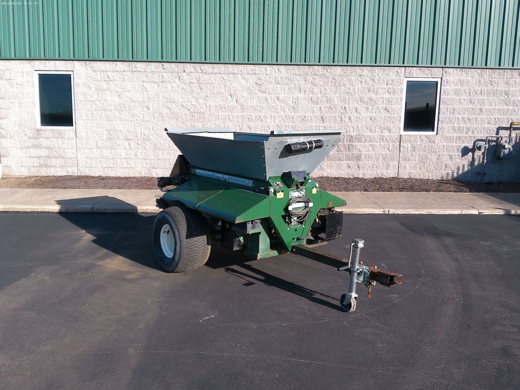 Turfco Widespin 1540 EC Topdresser - Cutter Online