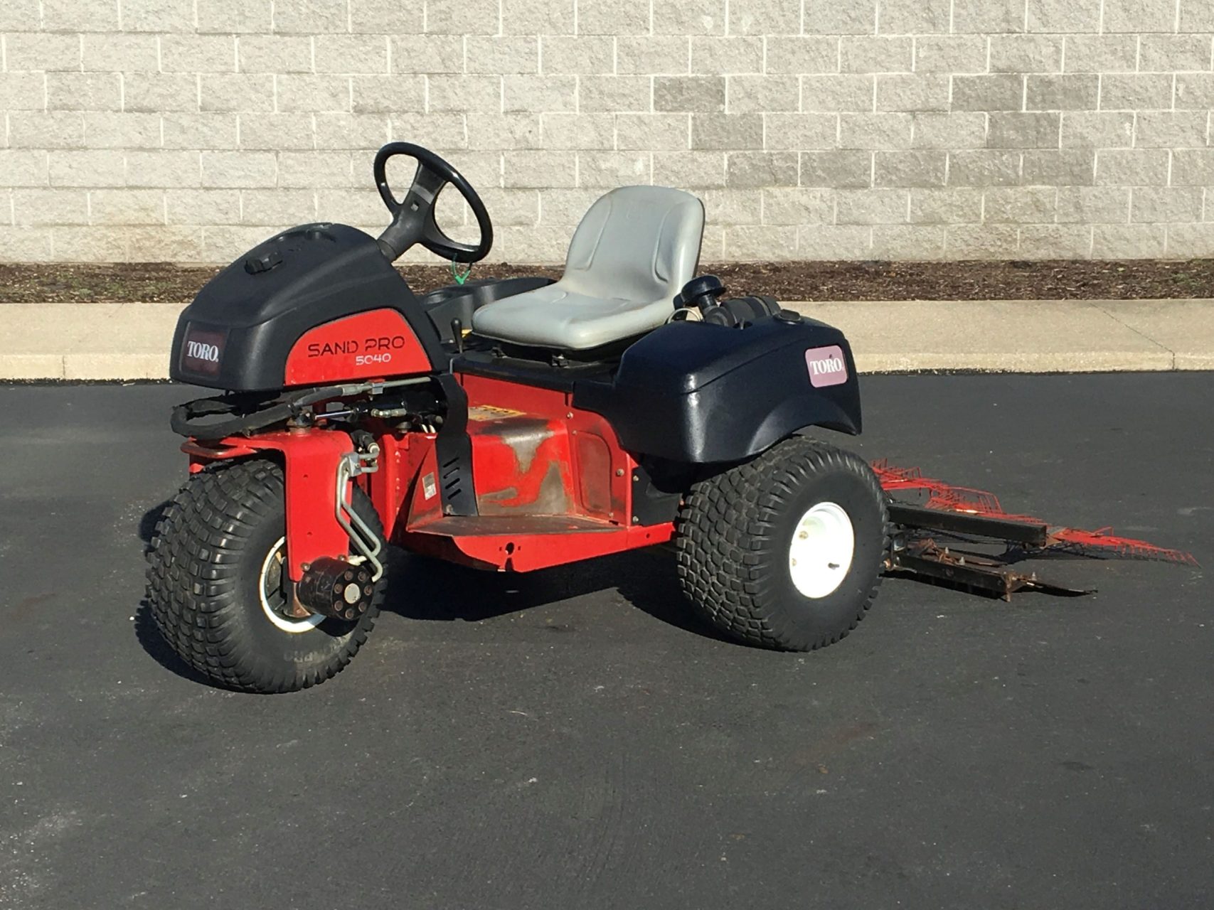 2012 TORO SAND PRO 5040 BUNKER RAKE - Cutter Online