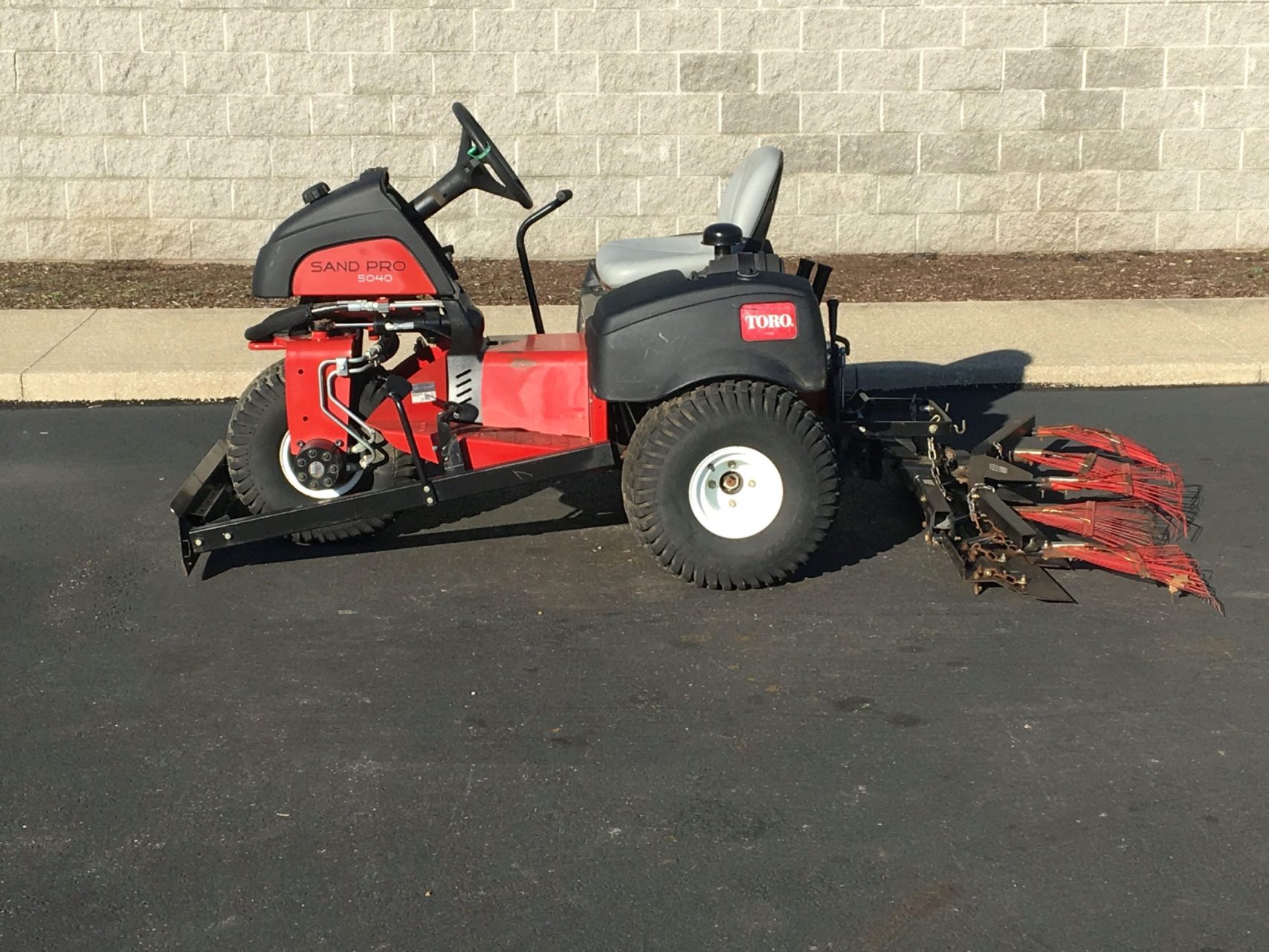 2010 TORO SAND PRO 5040 BUNKER RAKE - Cutter Online